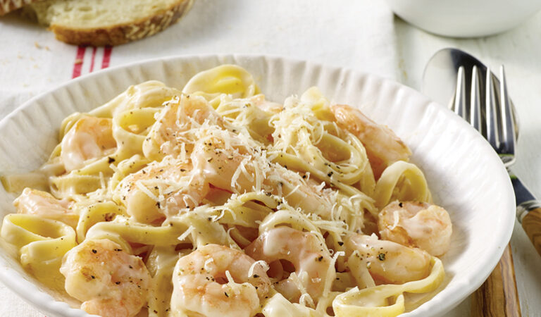 Creamy Alfredo Shrimp Fettuccine Pasta Kit - Aqua Star